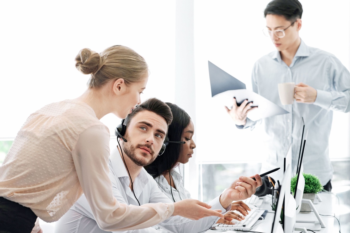 The Best Customer Support Software with Contact Center.