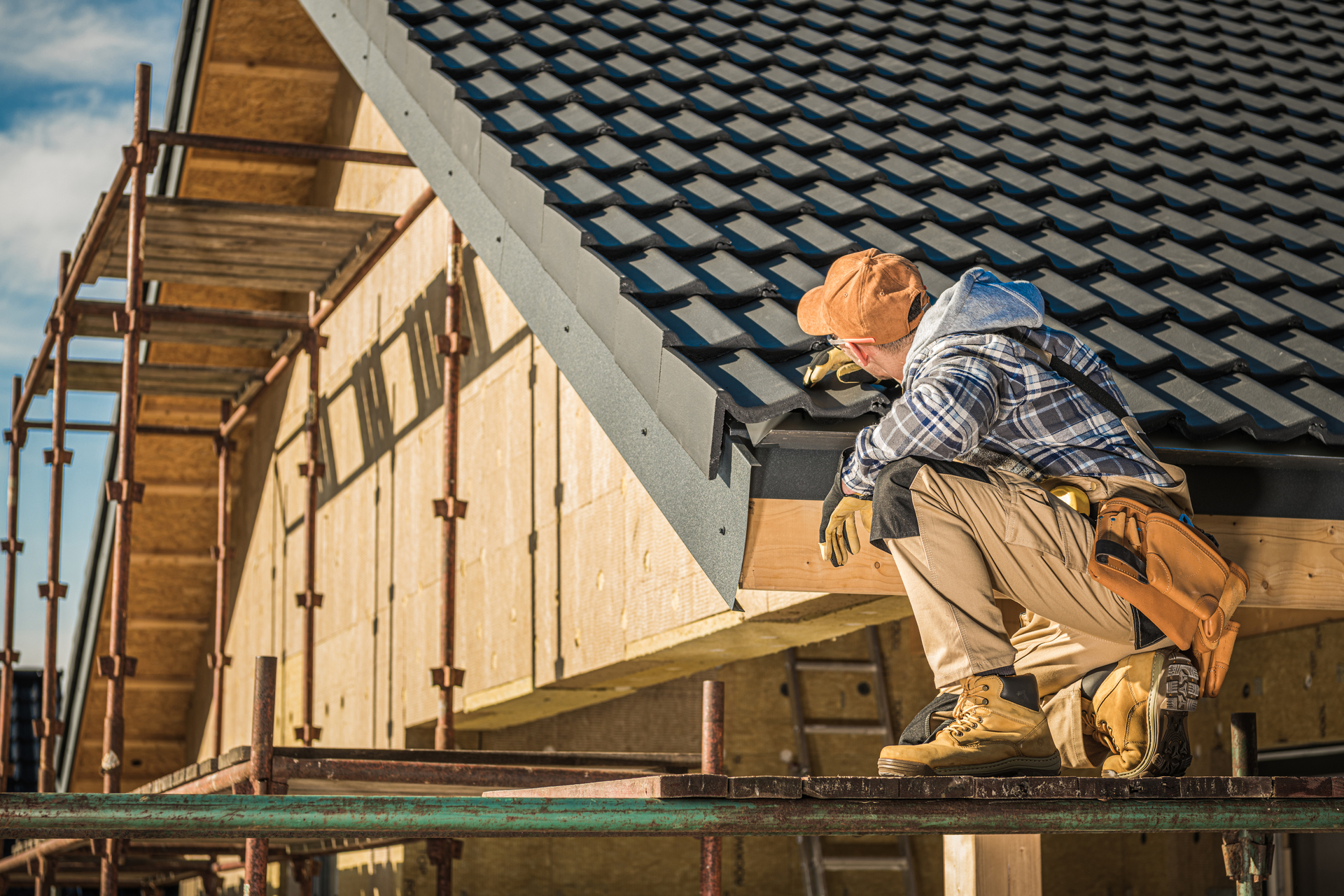 Project Template: Roofing Bid and Installation Tracker Template